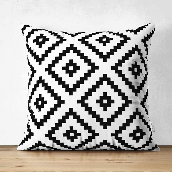 Aztec Cushion - Etsy