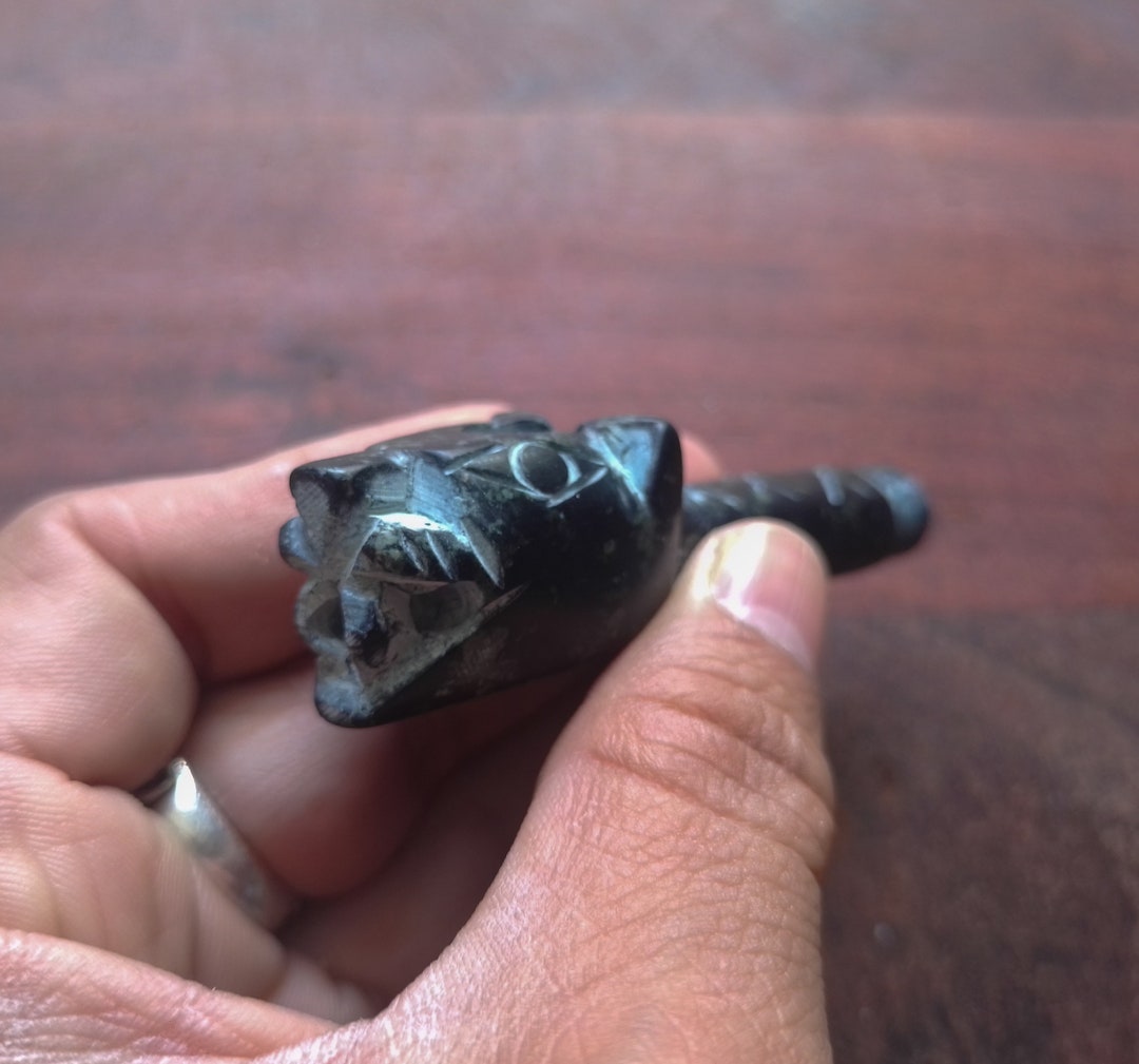 Puma Smoking Pipe in Black Serpentine Stone- Inca Trilogy- Handmade ...