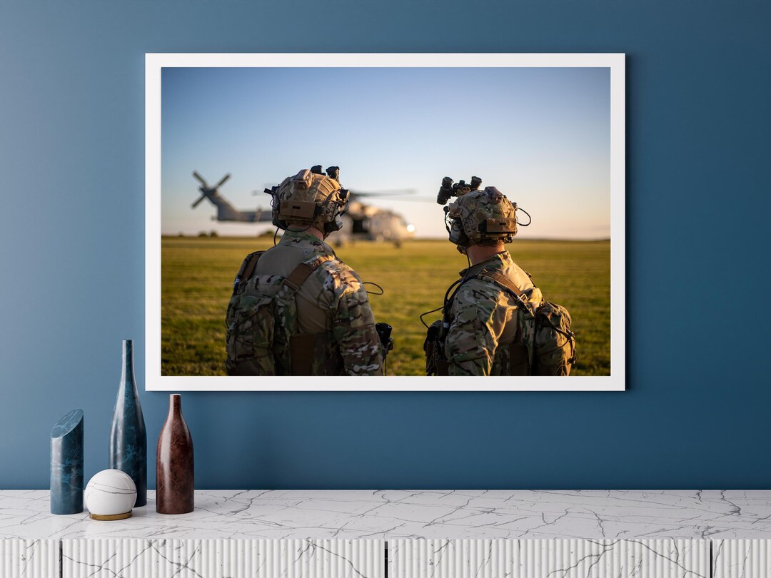 Royal Marine Commandos With Merlin Helicopter | Photo Print | Military ...