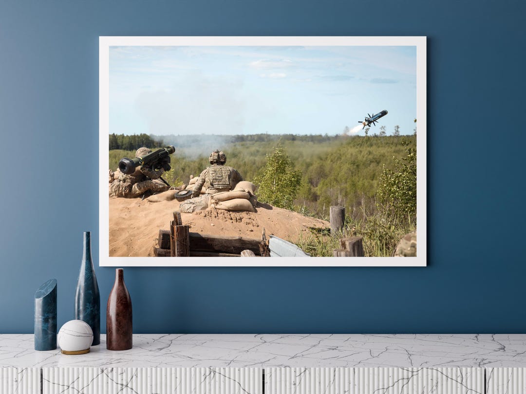 Royal Marine Commandos Firing a Javelin Missile | Photo Print ...
