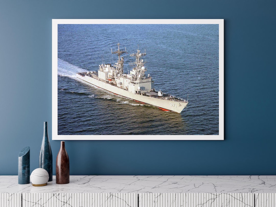 USS David R. Ray (DD-971) Spruance Class Destroyer | Photo Print ...