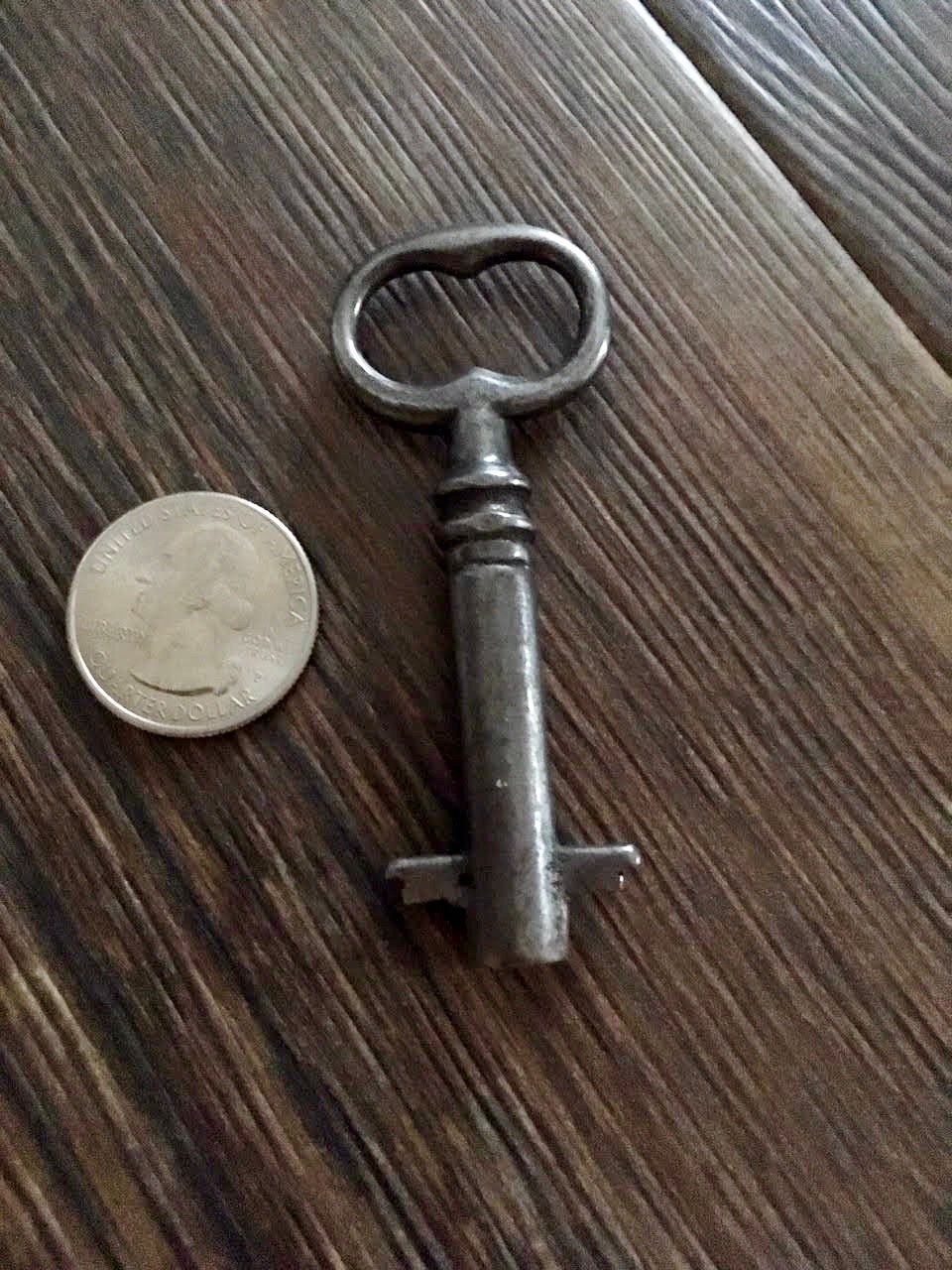 Vintage Skeleton Open Barrel Large Wind up Key Real Authentic Key ...