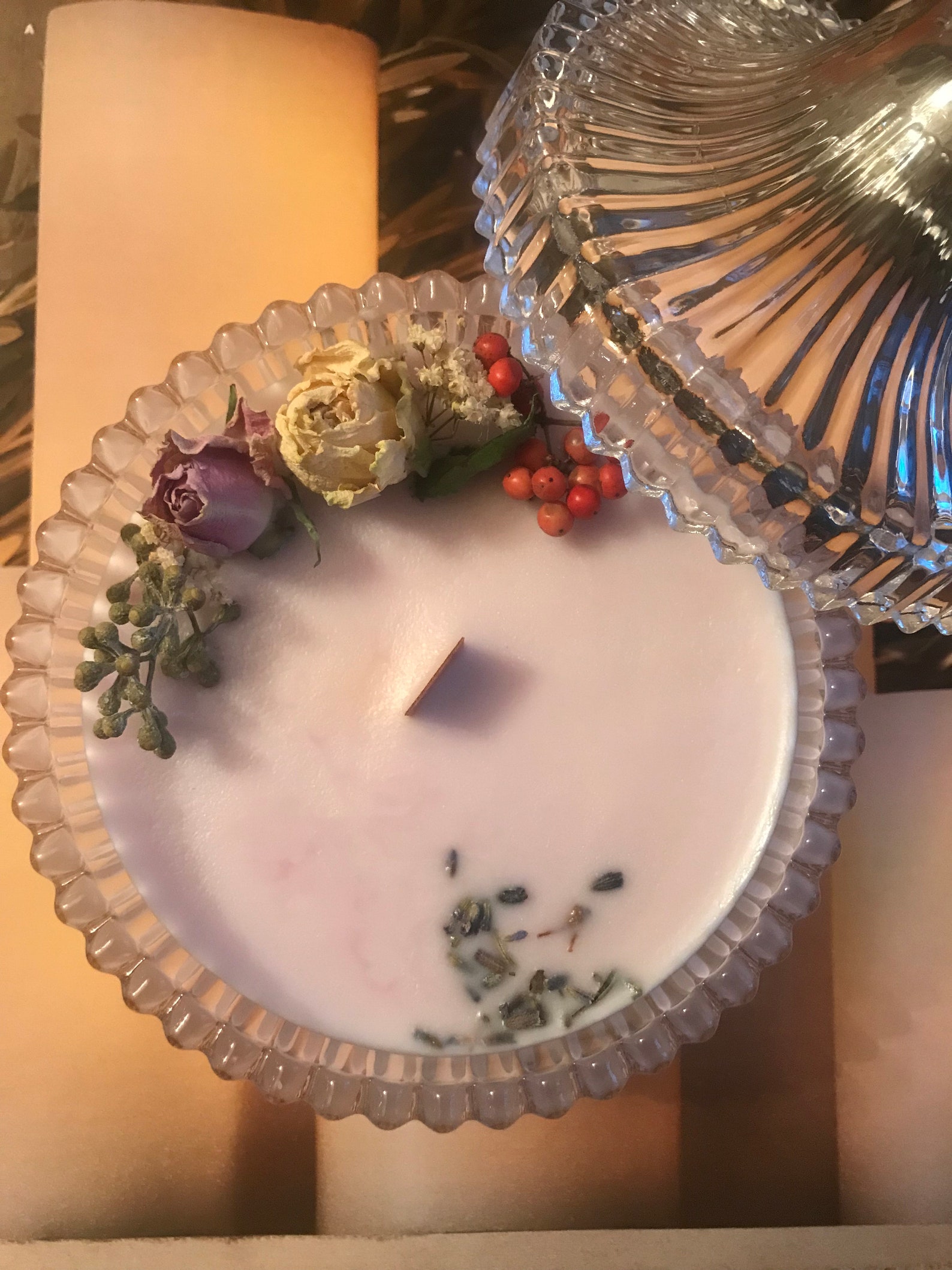 Merry Go Round Crystal Soy Candle// Dry Flower Soy Candle | Etsy