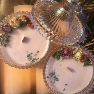 Merry Go Round Crystal Soy Candle// Dry Flower Soy Candle - Etsy