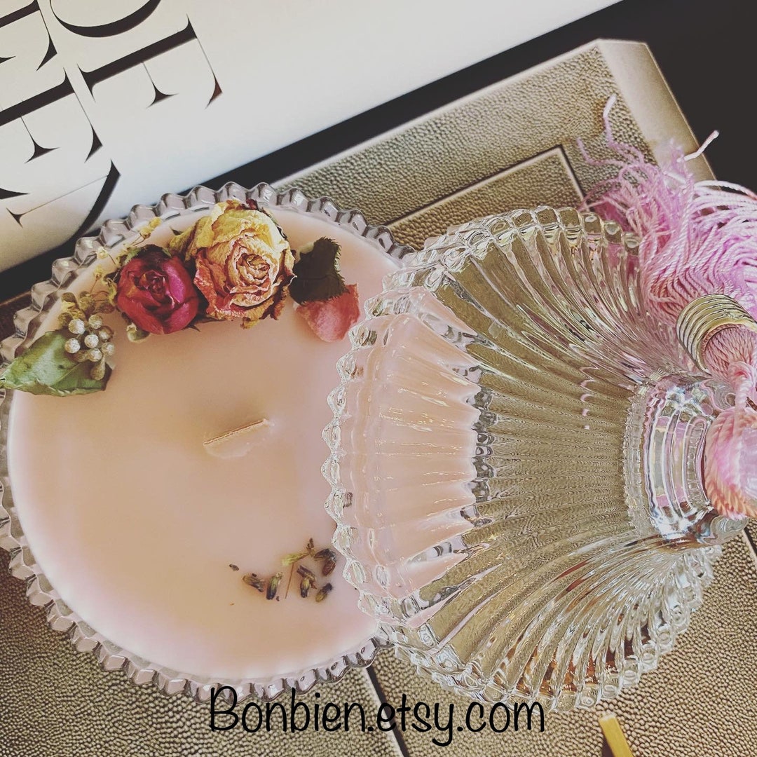 Merry Go Round Crystal Soy Candle// Dry Flower Soy Candle - Etsy