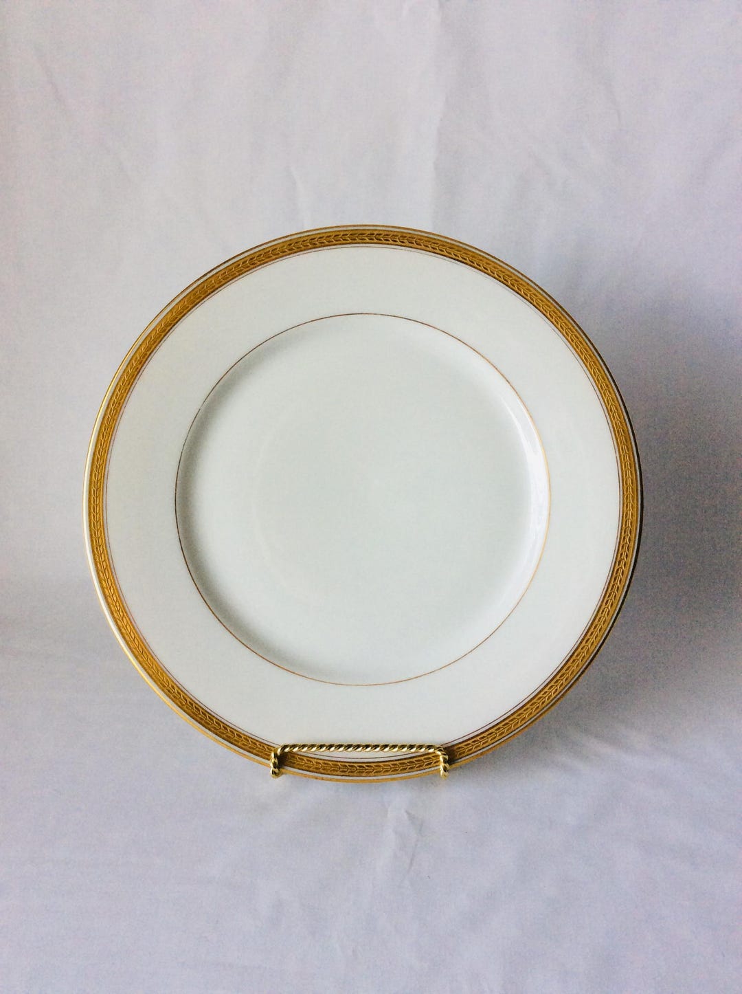 Haviland St. George Dinner Plate 9 7/8" in Diameter Vintagefindsfound ...