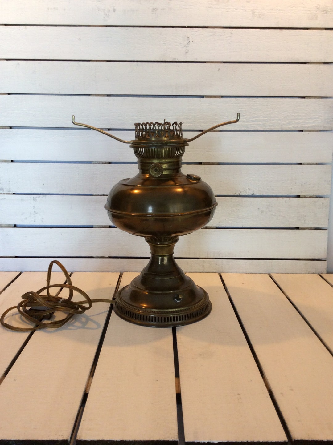 Brass Kerosene Table Lamp Converted to Electric With Shade Holder Maker ...