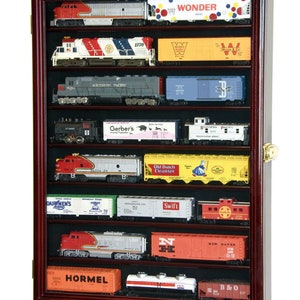Small HO Scale Train Display Case Cabinet Model Trains Locomotive ...