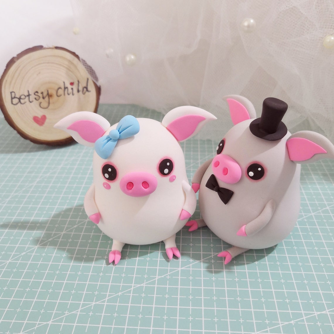 Pigs Bride and Groom Figurines Personalized Animals Clay Ring - Etsy