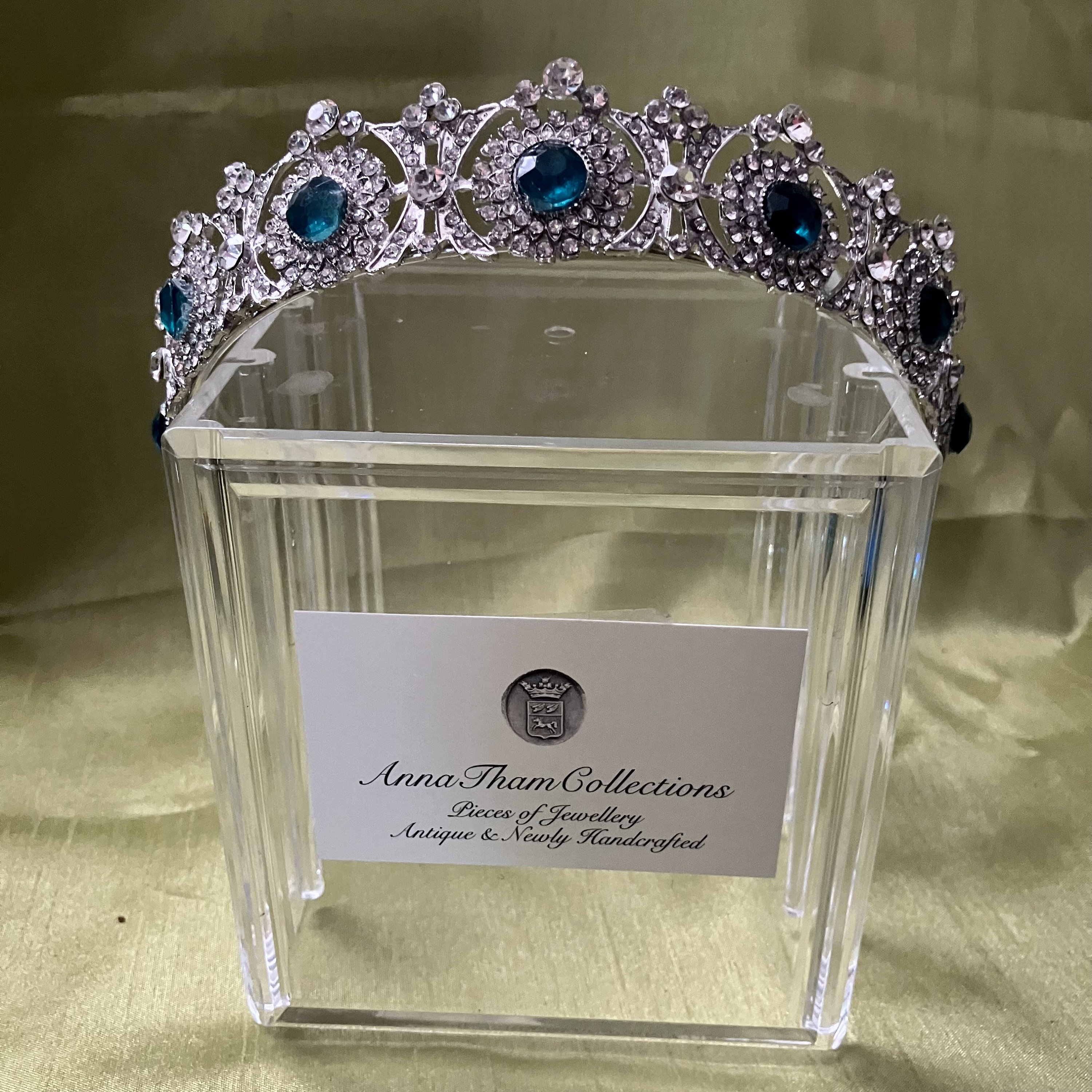 Regency Revival Tiara Made of Clear Rhinestones With Emerald Green ...