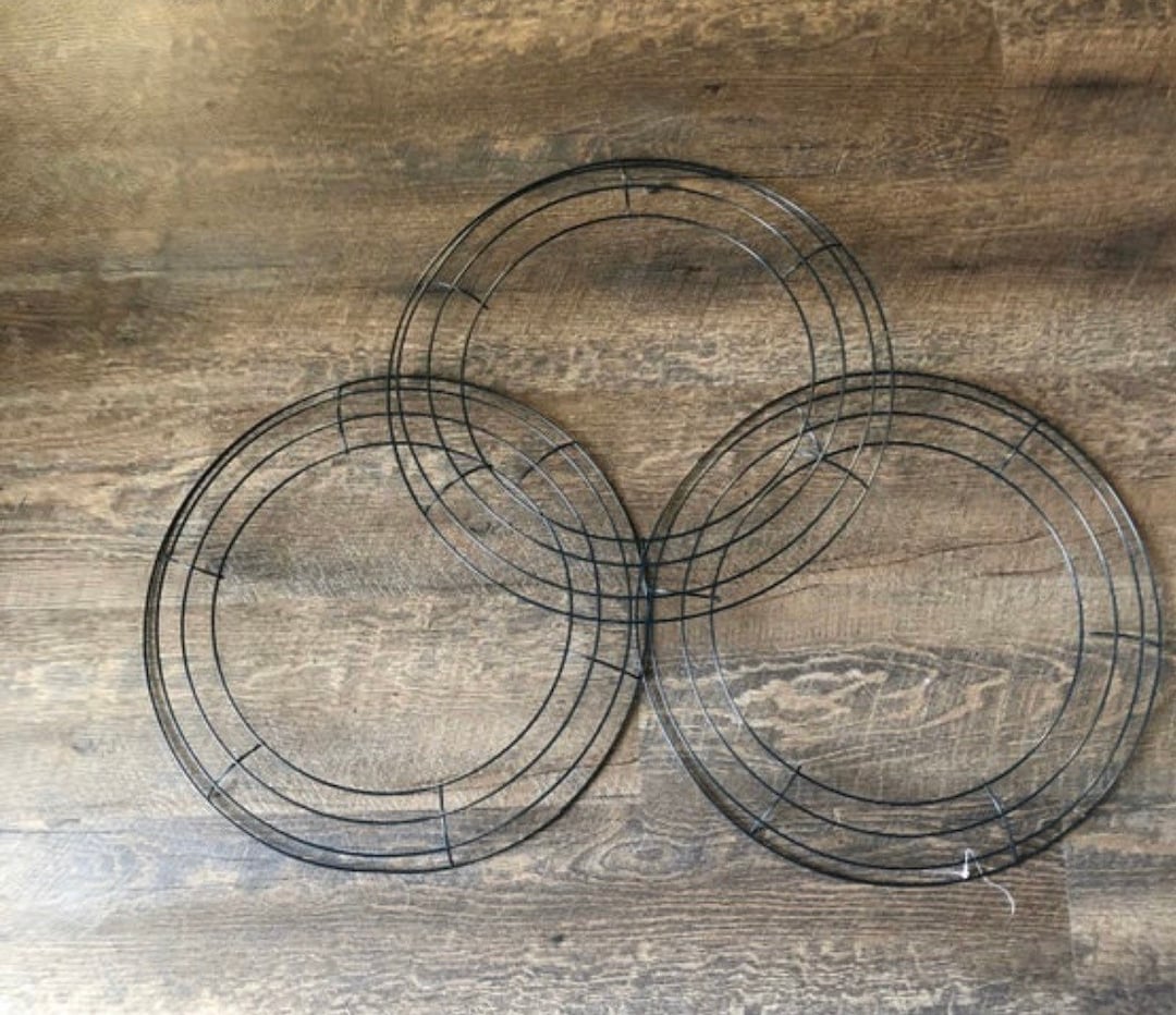 3 PACK OF 18” Wreath Frames, 3 Wired Work Wreath Frame, - Etsy