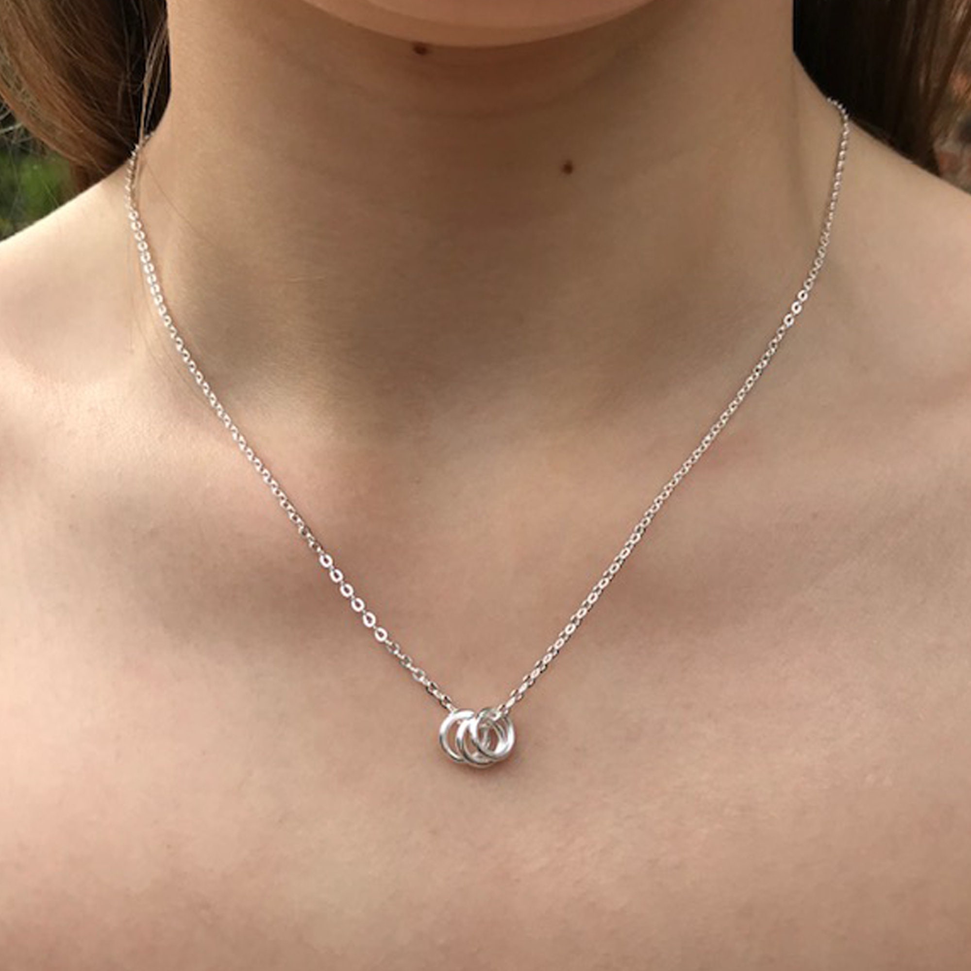 Family of Three Charm Necklace Three Ring Charms for Three - Etsy UK