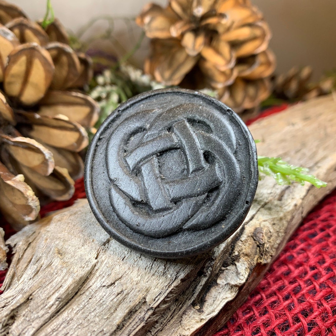 Celtic Knot Brooch, Irish Turf Pin, Dara Knot Jewelry, Ireland Gift ...