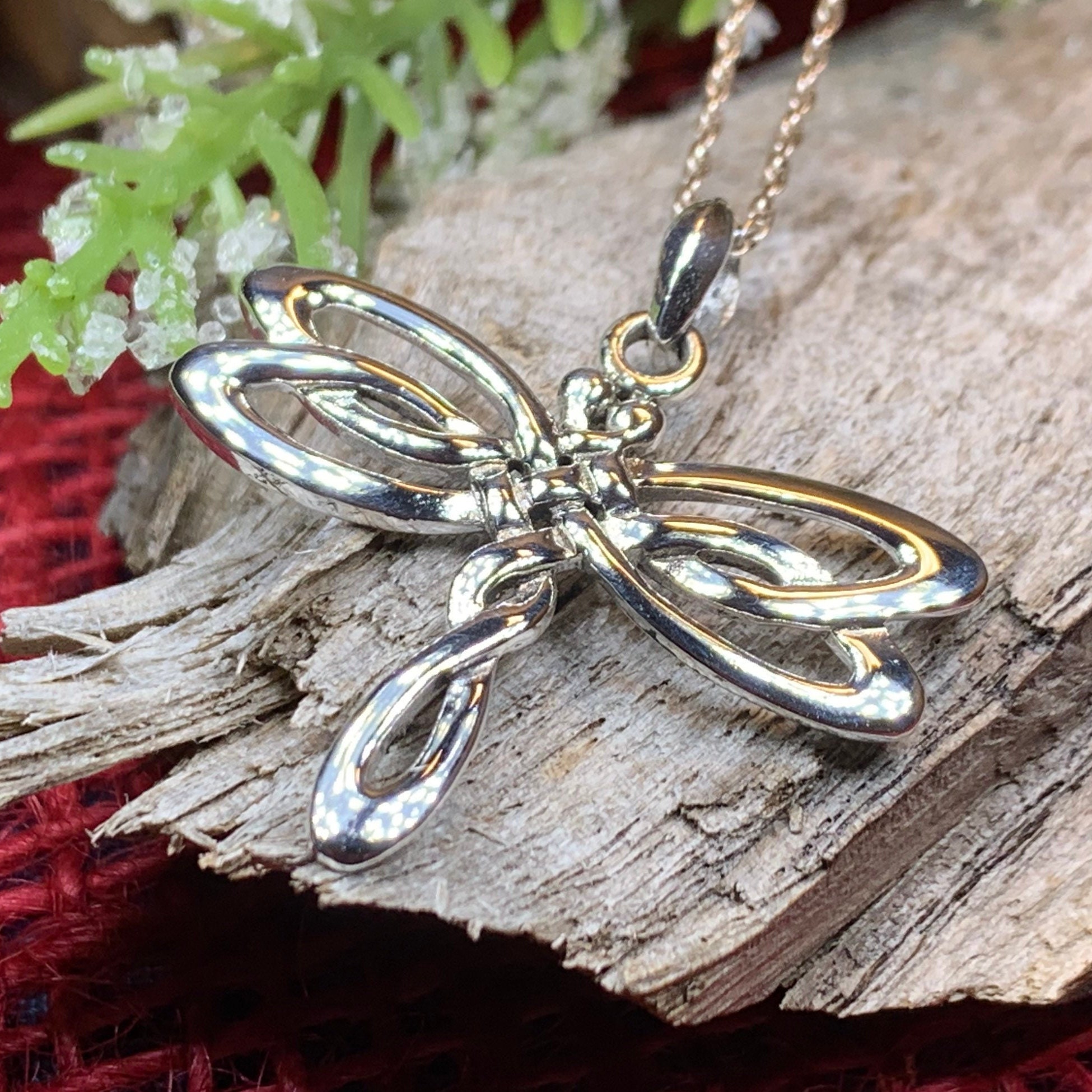 Celtic Dragonfly Symbolism