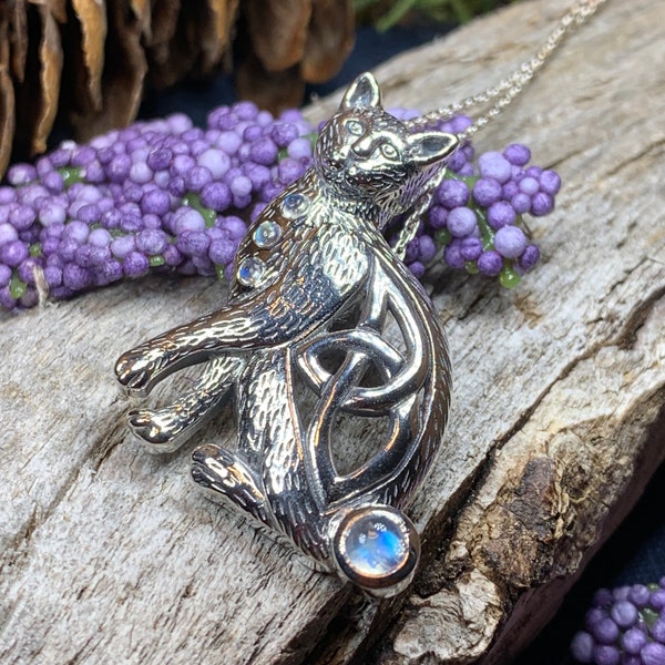 Celtic Knot Cat Pendant - Etsy