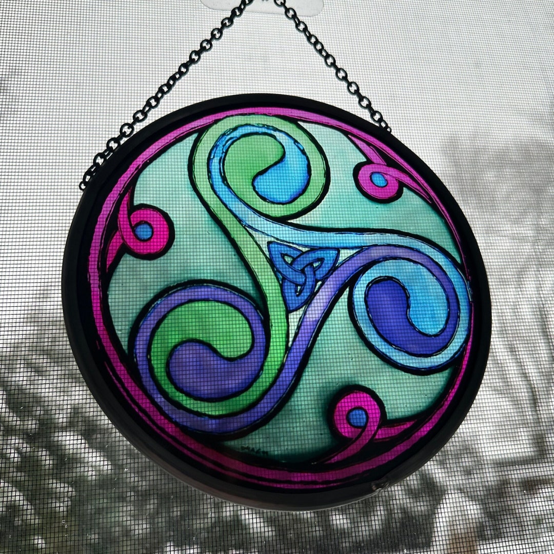 Celtic Spiral Wall Decor, Ireland Gift, Stained Glass Celtic Knot, New ...