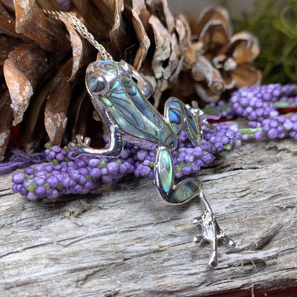 Tree Frog Pendant - Etsy