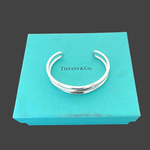 Tiffany & co bangle store