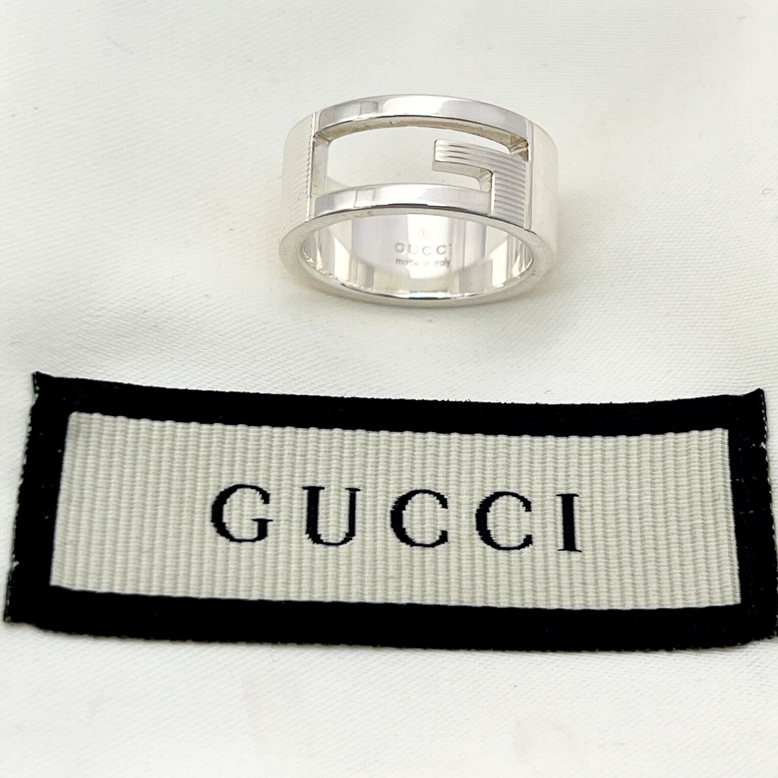 Gucci Sterling Silver Cut-out 'G' Logo Ring – UK Size I 1/2 - Etsy