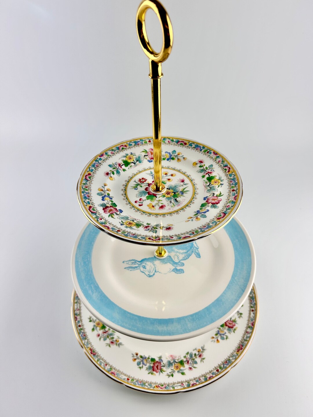 Bunny Cake Stand, 3 Tier Cake Plate, Cupcake Stand, Easter Decor, Green ...