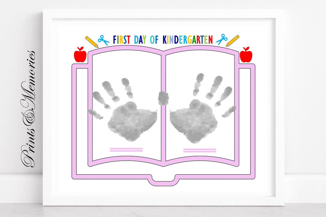 First Day of Kindergarten, Handprint Art, School Craft, First Day of ...