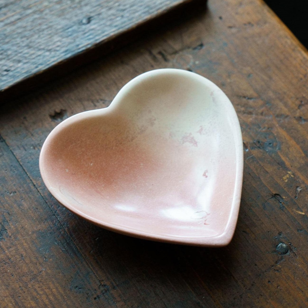 Kenyan Soapstone Heart Dish 'marbled Pink' - Etsy