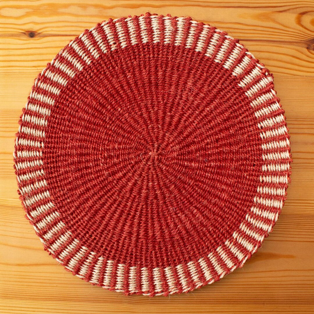 Handwoven Sisal Circle Table Mat/placemat 'terracotta Striped Edge' - Etsy