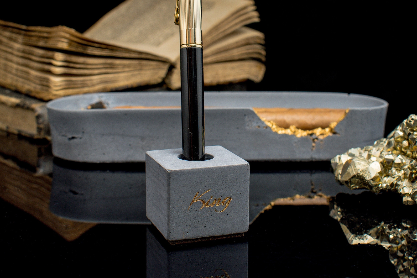 Personalized Single Pen Stand | Beton Stylus Holder | Concrete Custom ...