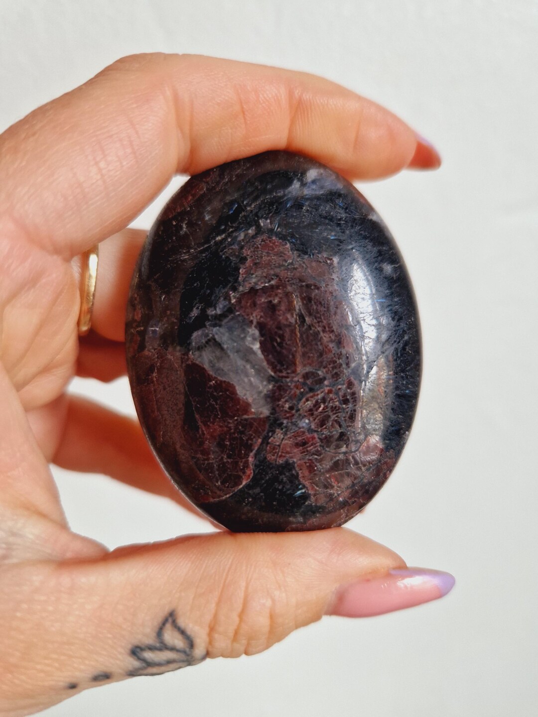 Garnet in Astrophyllite Crystal Palm - Firework Crystal 60mm Garnierite ...