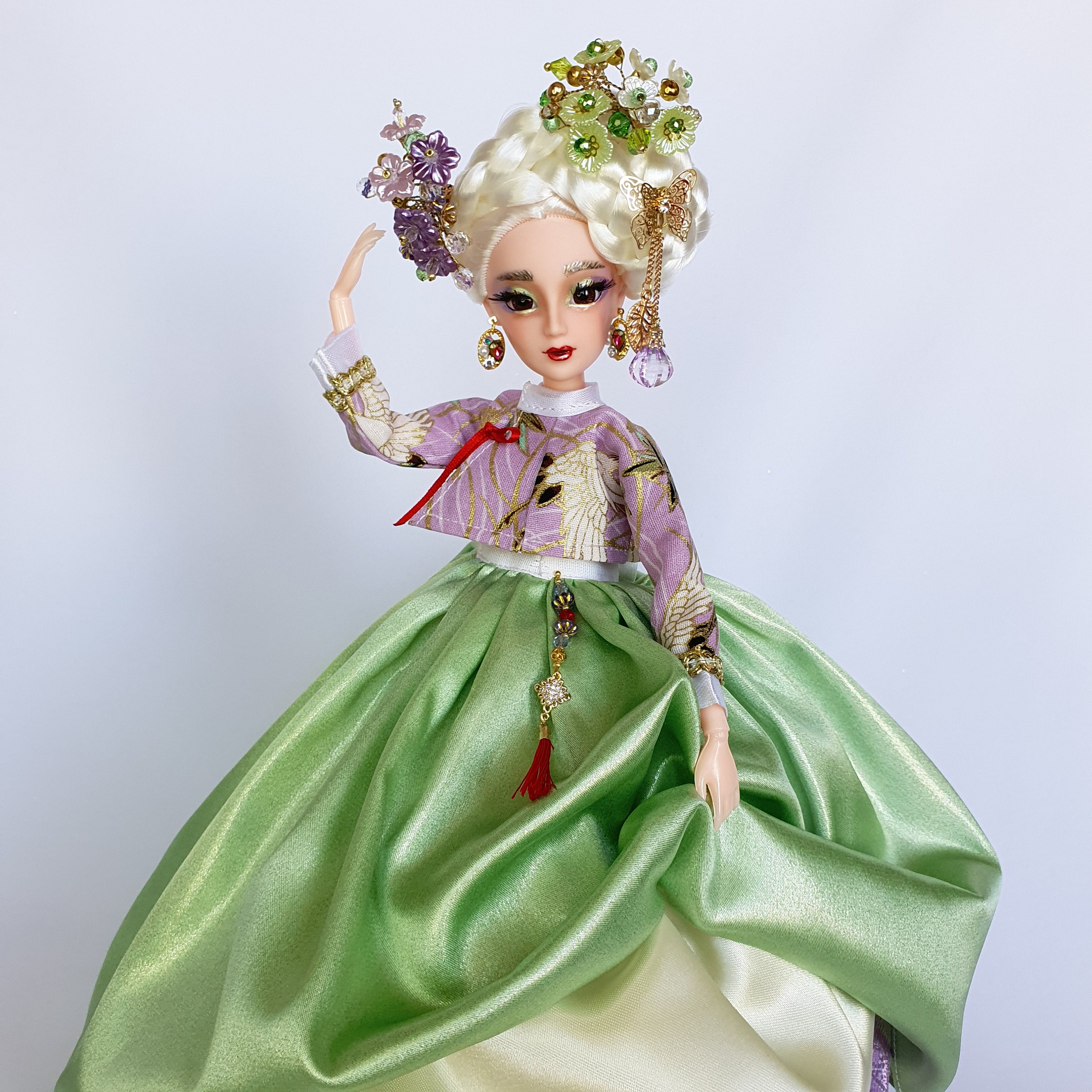 Korean Geisha, Kisaeng, White Hair, Green With Lilac Hanbok, Asian ...