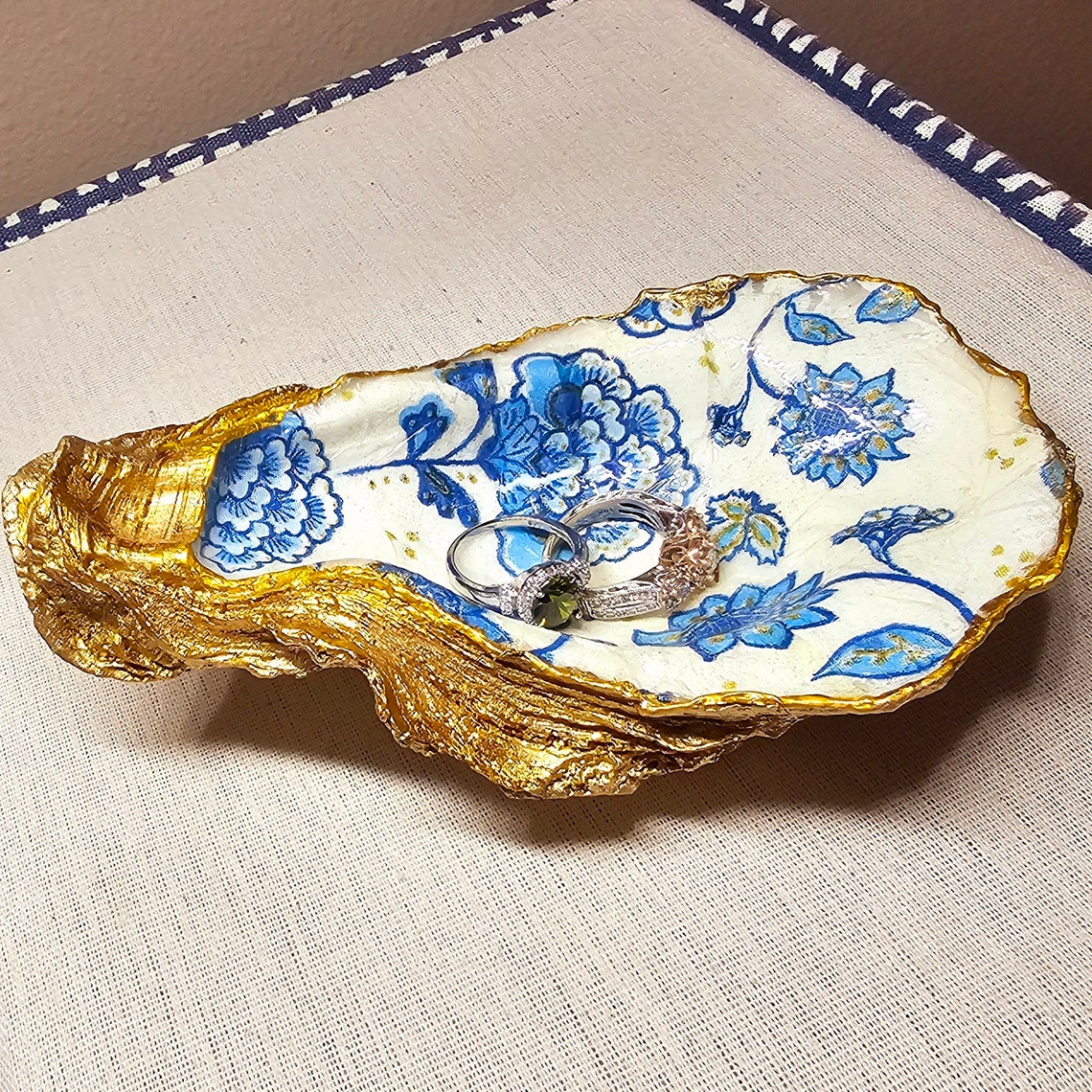 Decoupage Oyster Shell Jewelry Dish With Pedestal Feet - Etsy