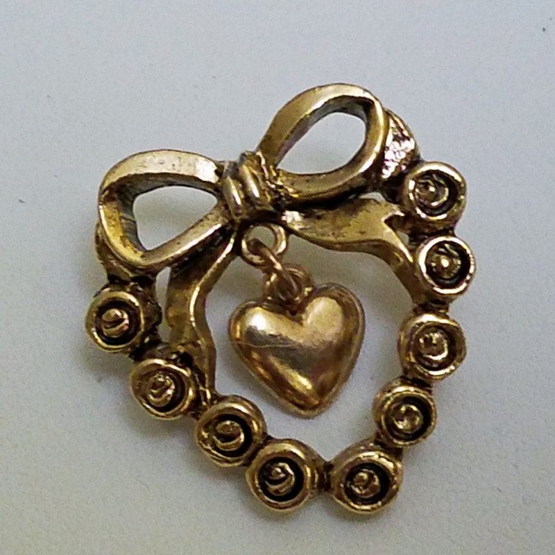 Heart Pin - Etsy