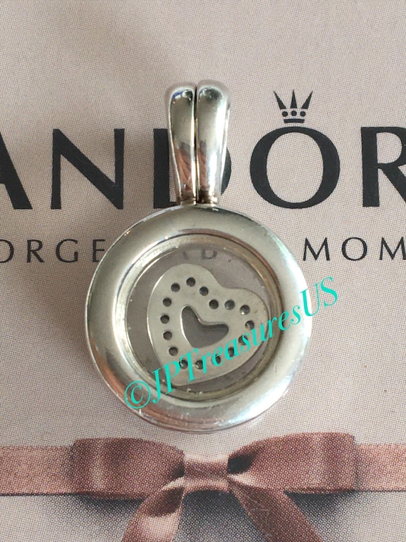Pandora floating locket charm store