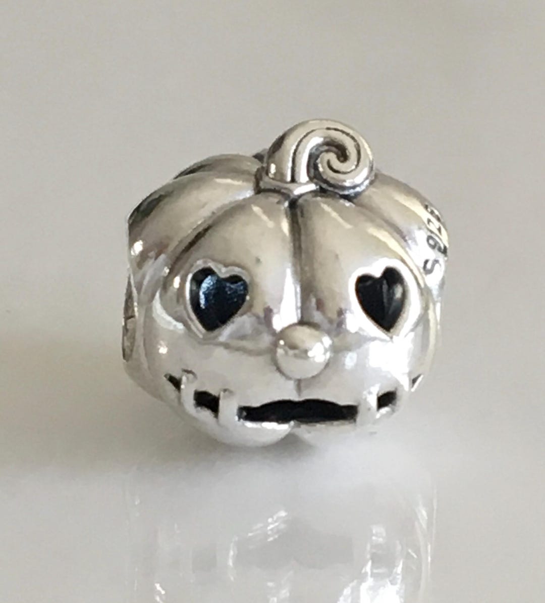 Pandora Sweet Pumpkin Halloween Charm Pandora Jack O Lantern Charm Free ...