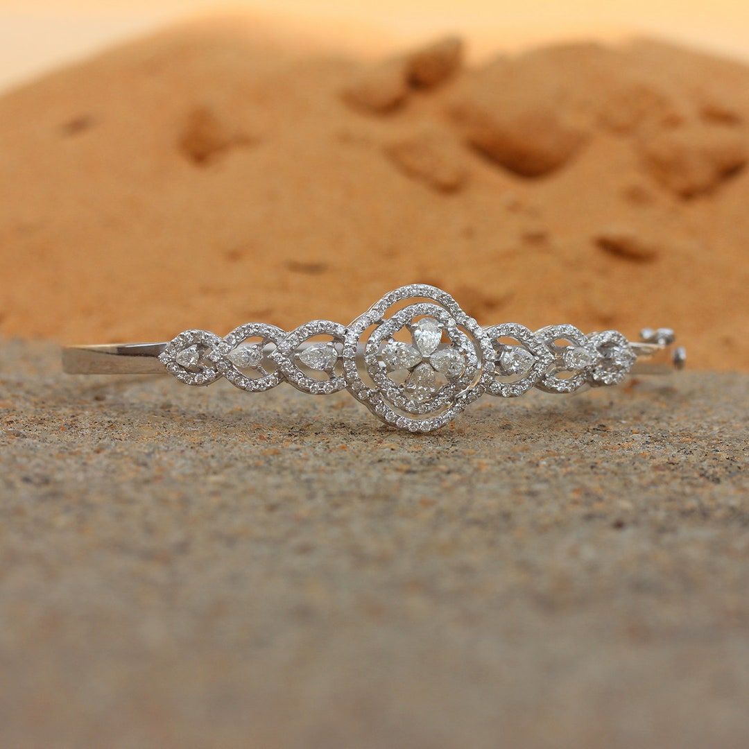 Exquisite Diamond 18k White Gold Bangle Bracelet for Her, Natural ...