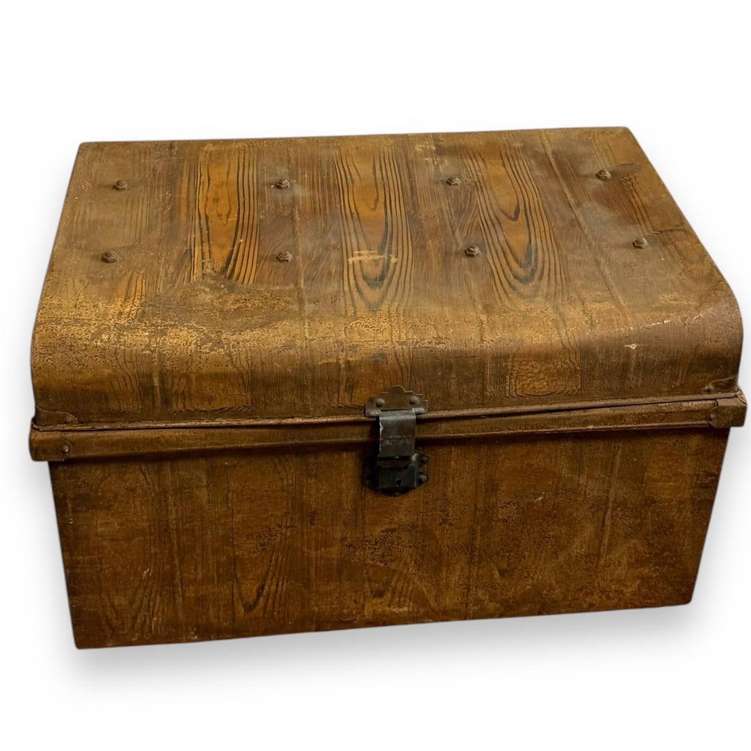 Large Vintage Metal Storage Trunk - Etsy