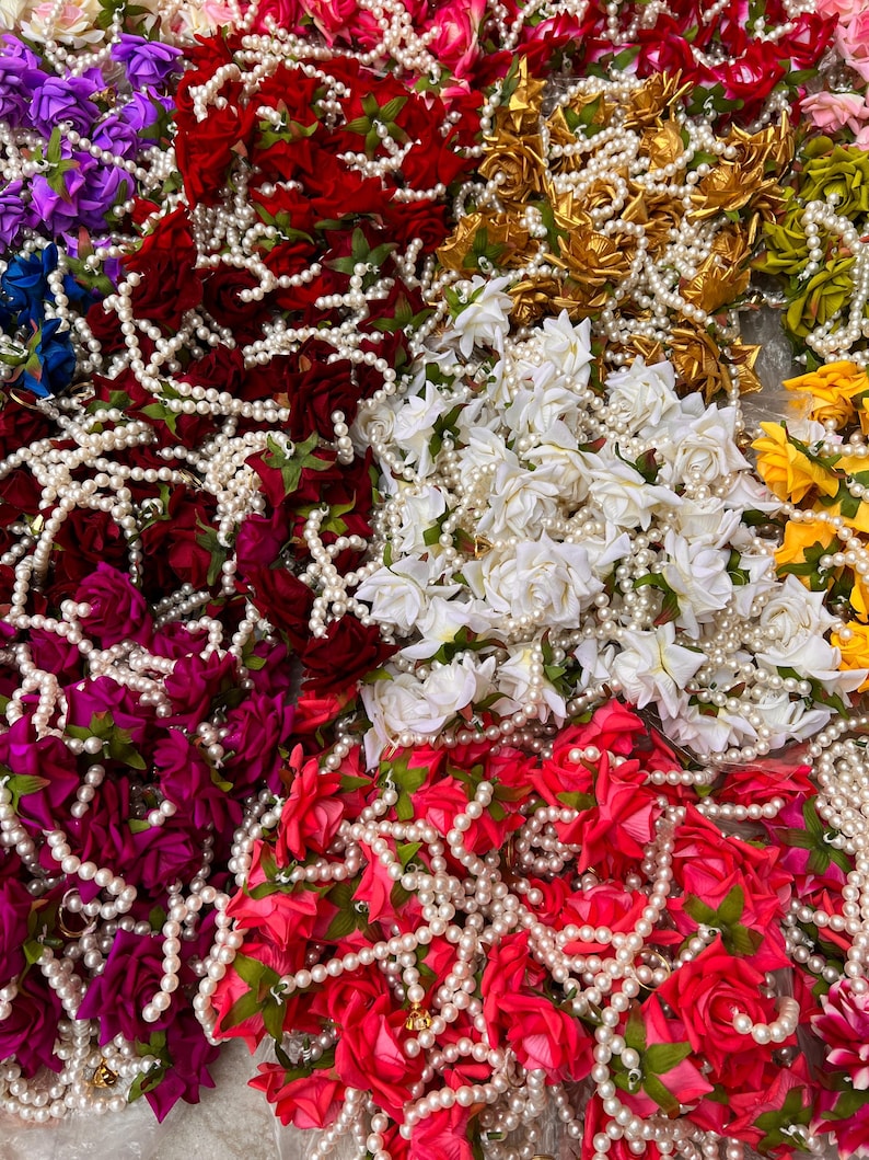 Artificial Velvet Rose Flower Garlands With Pearl Finished Acrylic ...