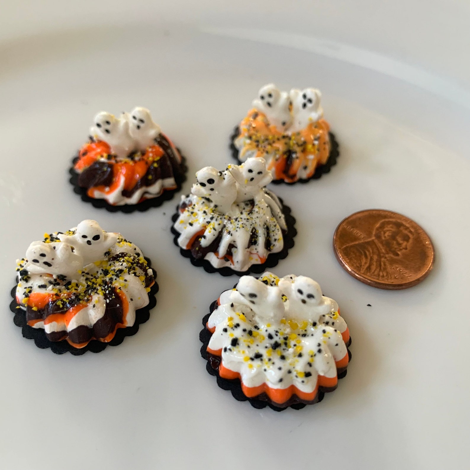 Assorted Style Ghost Cakes - Etsy