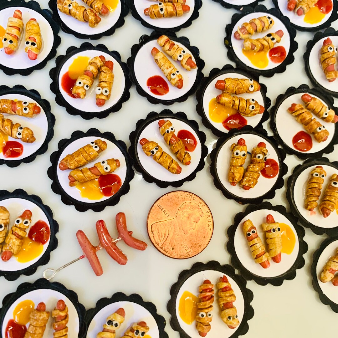 Set of 2 Mummy Plates - Etsy