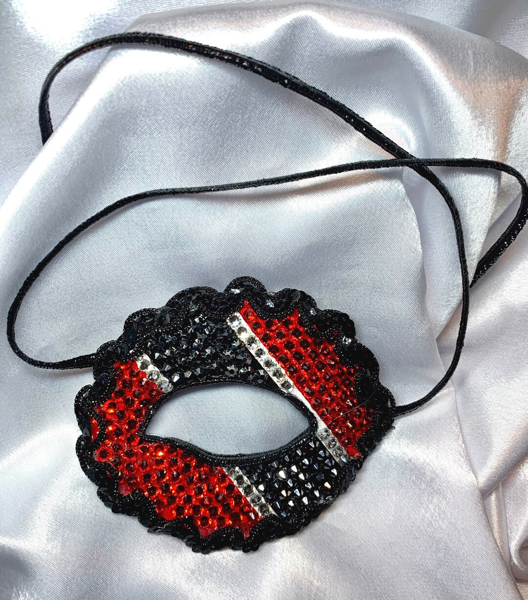 Trinindad Eye Patch Mask - Etsy
