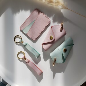 Gift Bundle of Mango Keychain Wallet Leather Key Case & Slim Card ...