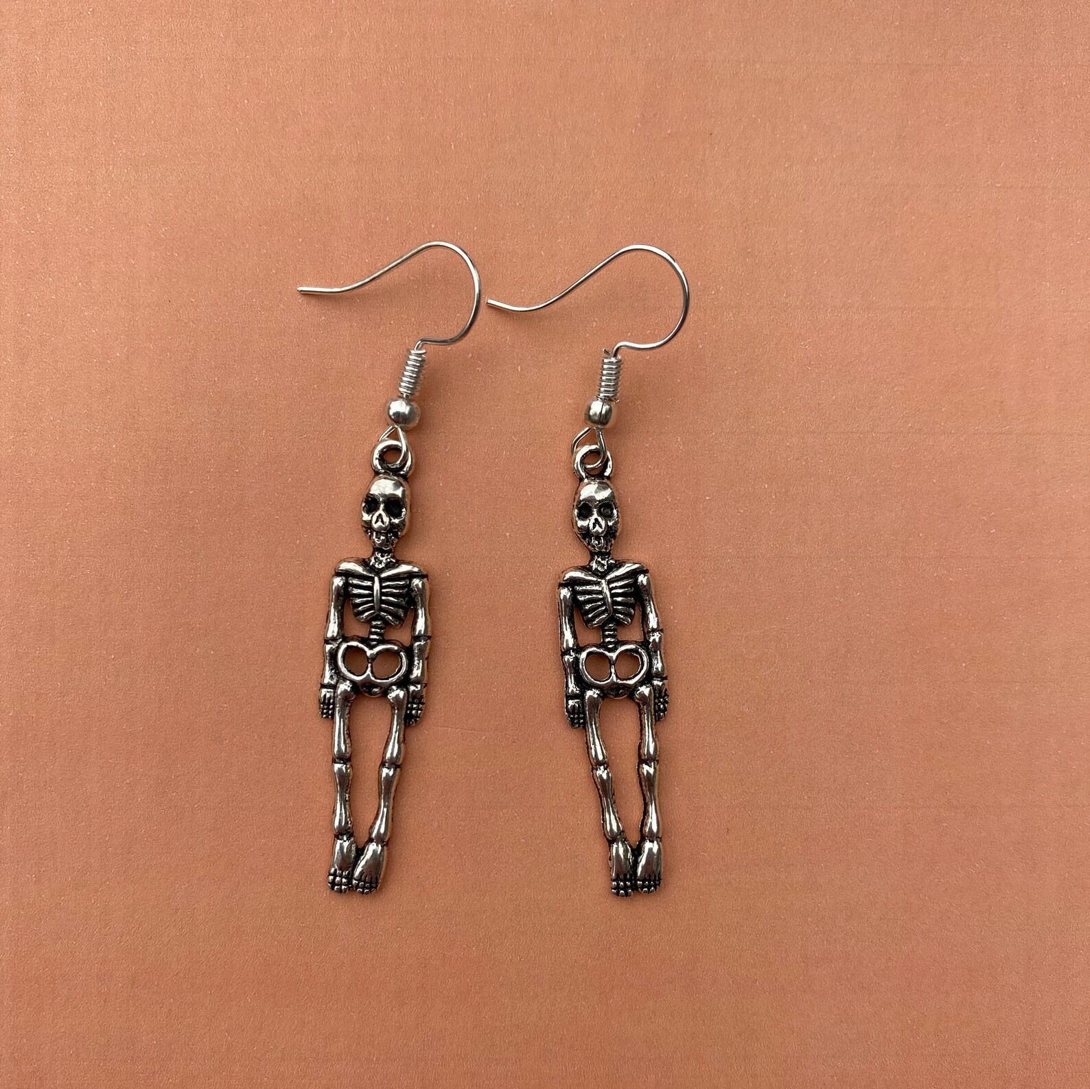 Billy Bones Skeleton Halloween Earrings | Etsy