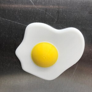 Fried Egg Shaped Magnet / Funny Novelty Magnet in the Shape of Fried ...