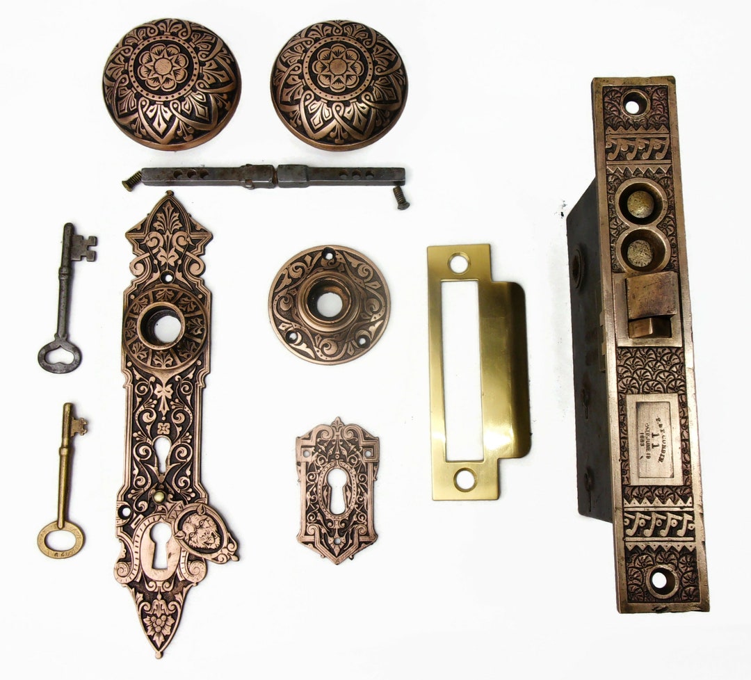 Antique Set EASTLAKE VICTORIAN Gothic Backplate Doorknob Double Key ...