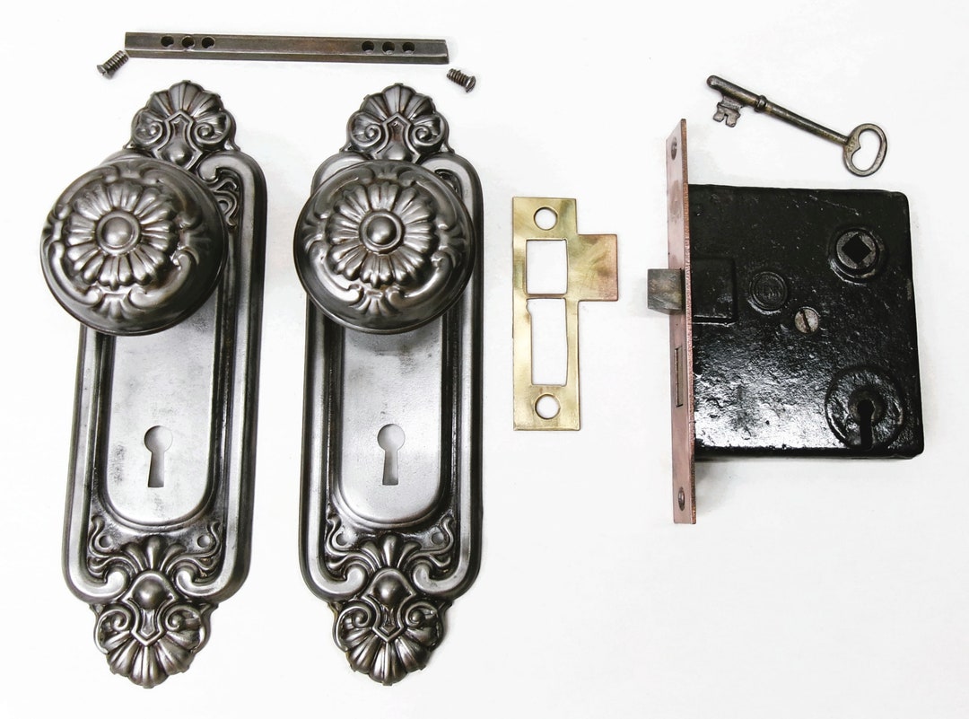 Antique Door Set Victorian / Eastlake Backplate Knob Mortise Lock Key ...