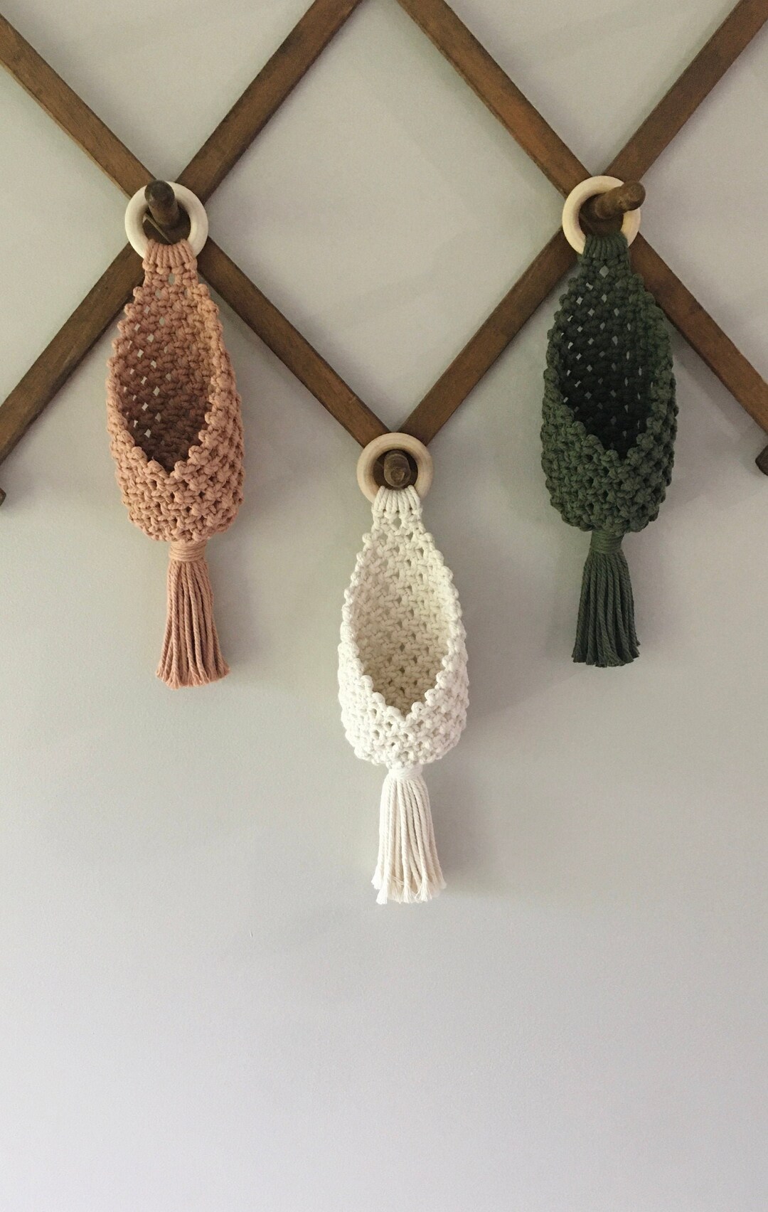 Macrame Hanging Pod | Plant Hanging | Hanging Basket | Macrame Pouch ...
