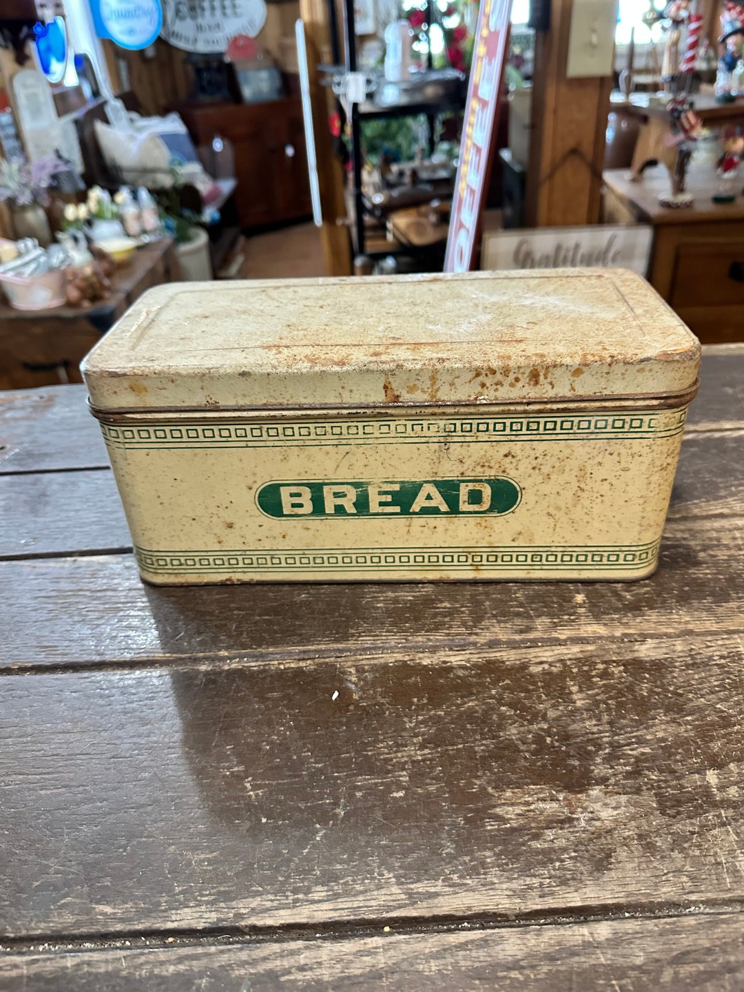 Vintage Older Tin Bread Box - Etsy