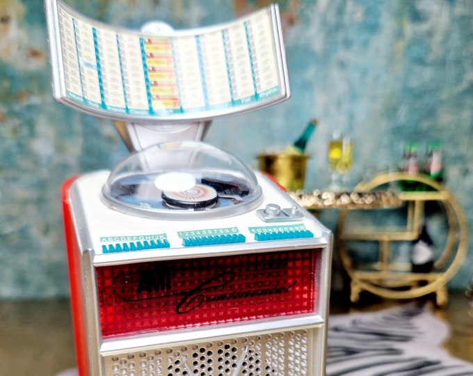 Vintage Jukebox for a 12th Scale Dollhouse Diorama or Room Box. Working ...