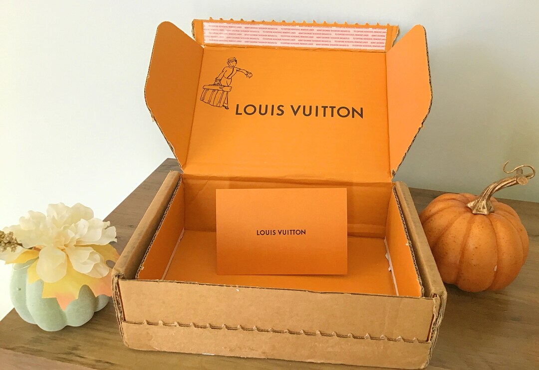 Louis Vuitton BOX, Mailer Packaging Cardboard Box With Receipt Holder ...