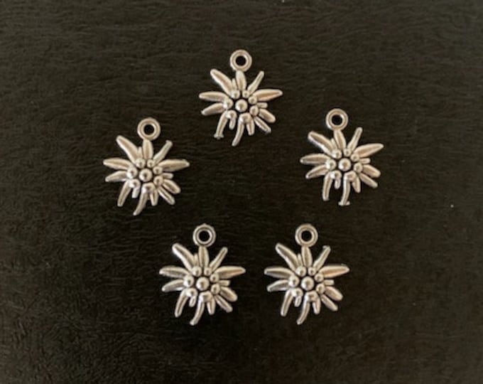 5 Edelweiss Flower Charms, Edelweiss Flower, Edelweiss Charm, Edelweiss ...